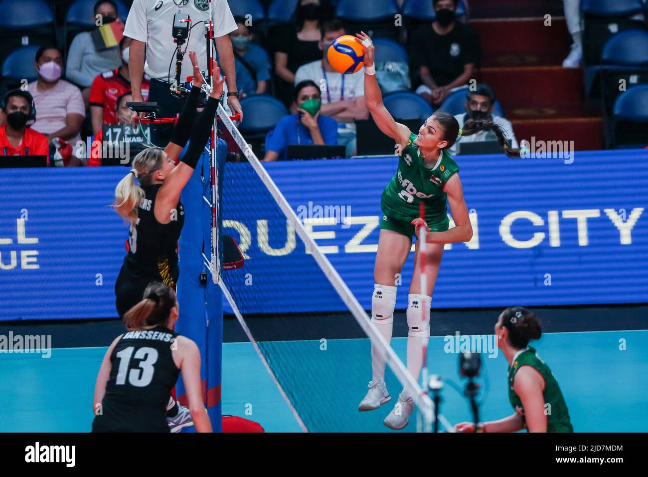 Nasya dimitrova hi-res stock photography and images - Alamy