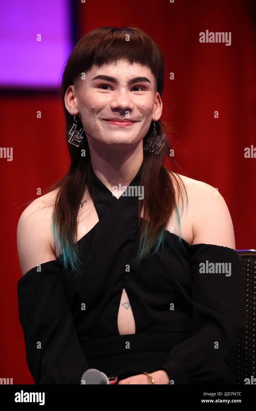 Ian alexander star trek hi-res stock photography and images - Alamy