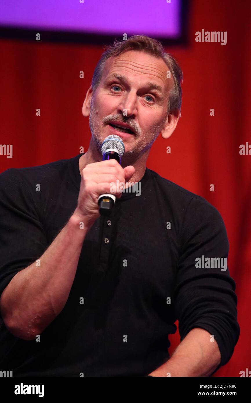 Christopher Eccleston 2022