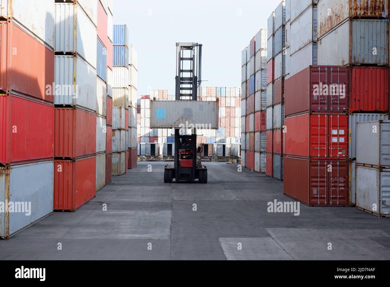 Cargo handling truck hi-res stock photography and images - Alamy