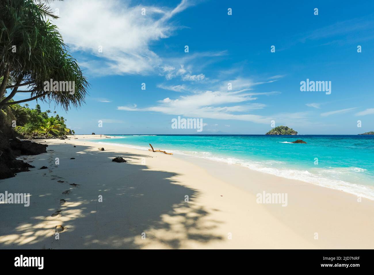 Mahoro island hi-res stock photography and images - Alamy