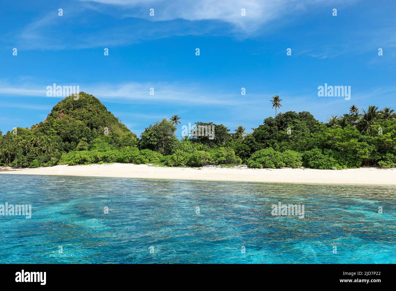 Lovely Masare Island, popular with boat trips for it's white sand beach ...