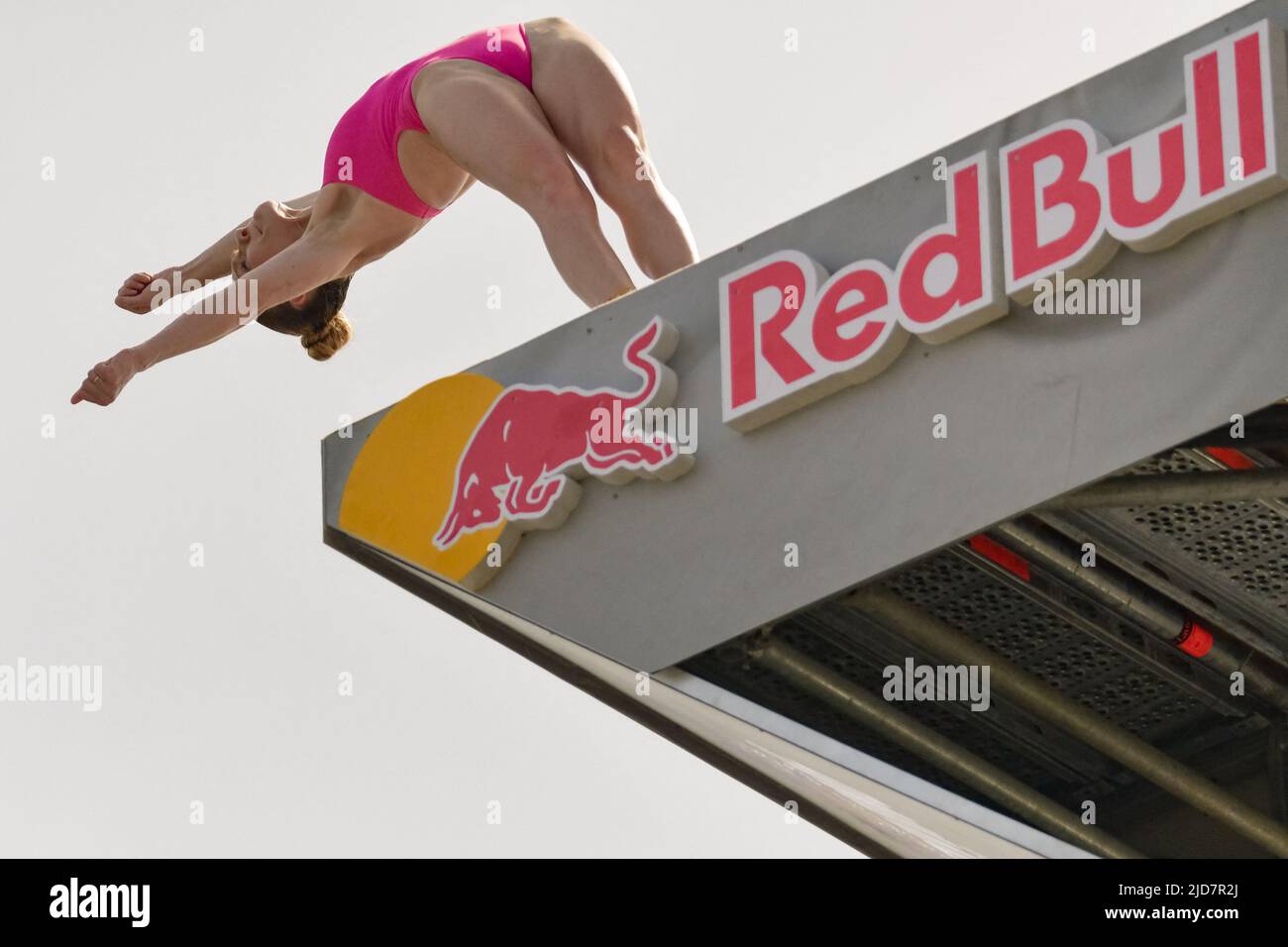 Red Bull Cliff Diving, the biggest high-flying diving competition in ...
