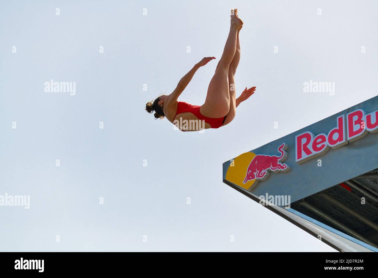 Red Bull Cliff Diving, the biggest high-flying diving competition in ...
