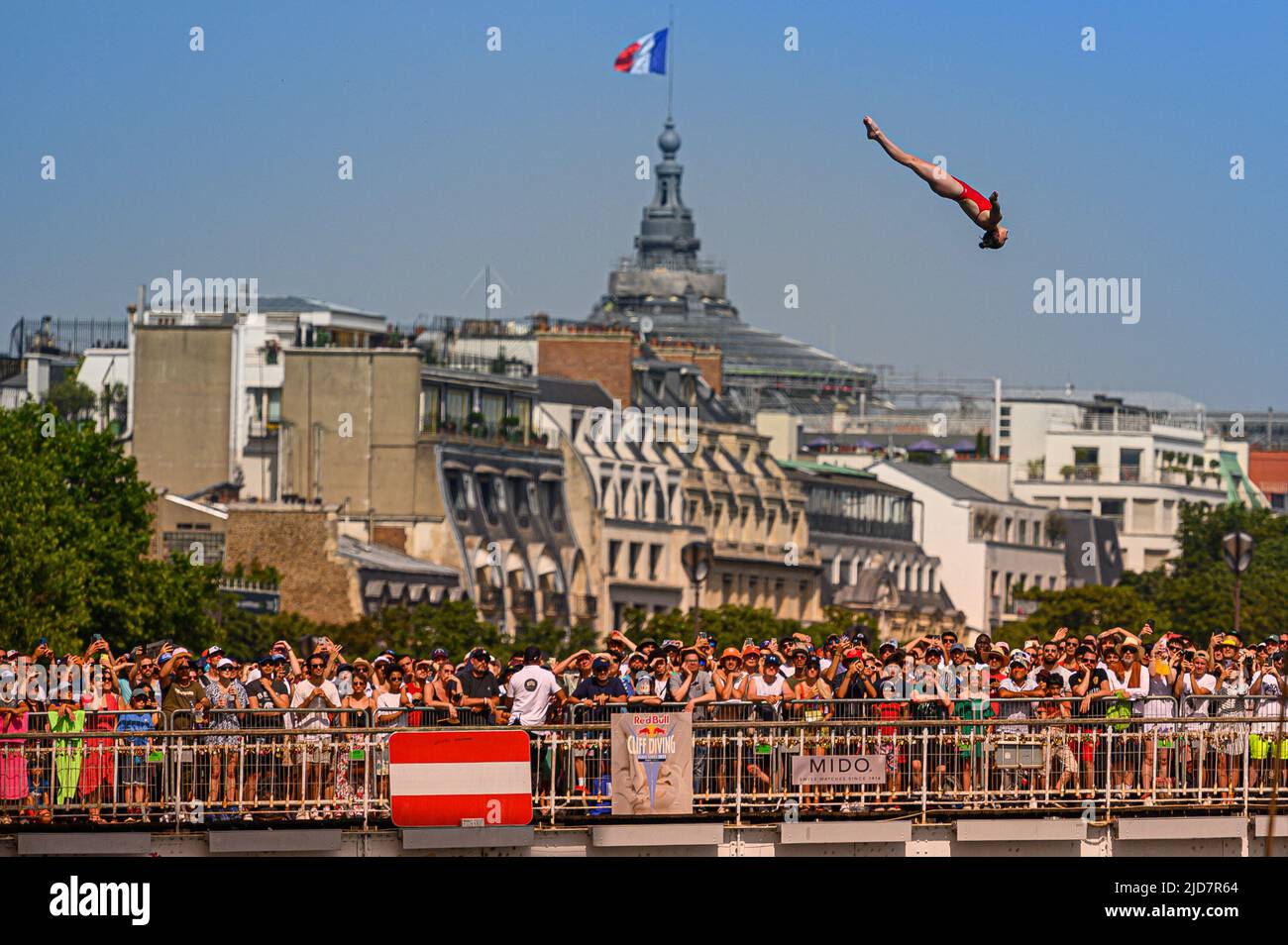 Ellie Townsend Smart during training for Red Bull Cliff Diving divers ...