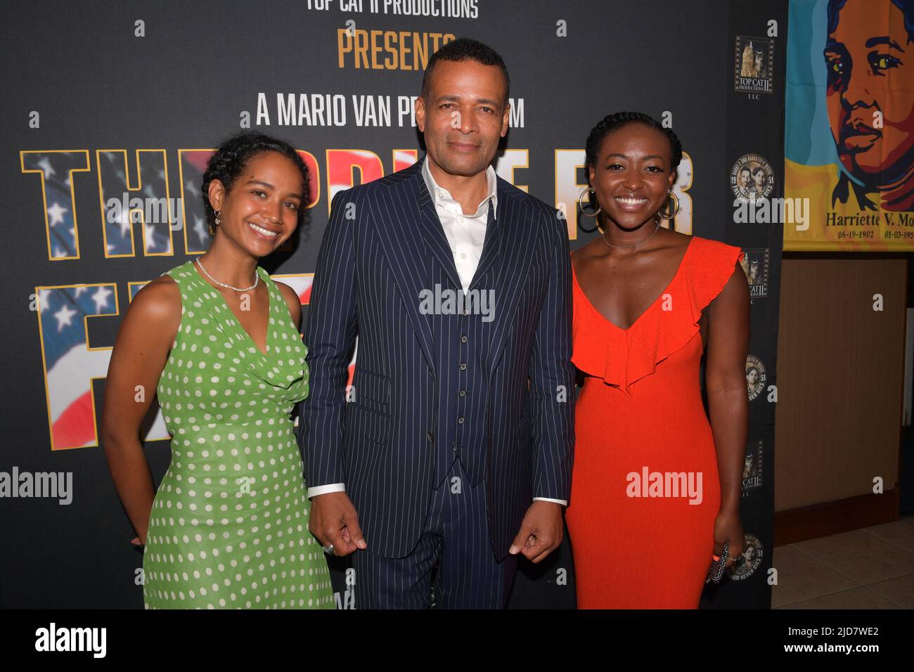 FORT LAUDERDALE, FL - JUNE 19: Director/ Actor Mario Van Peebles and ...