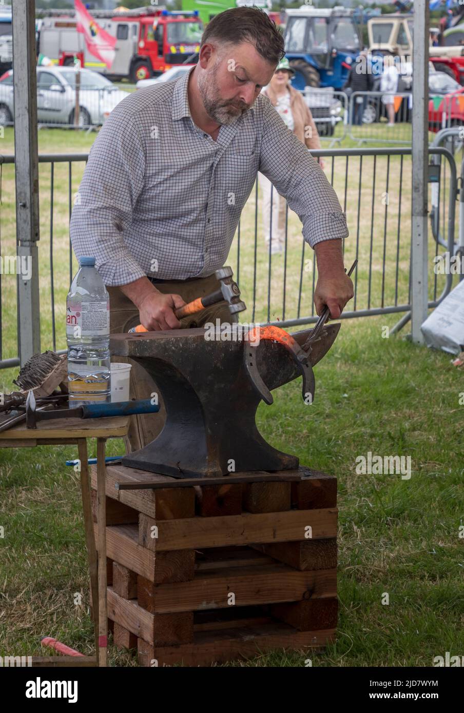 Cork, Ireland. 18th June, 2022. Master Farrier David Madden giving a ...