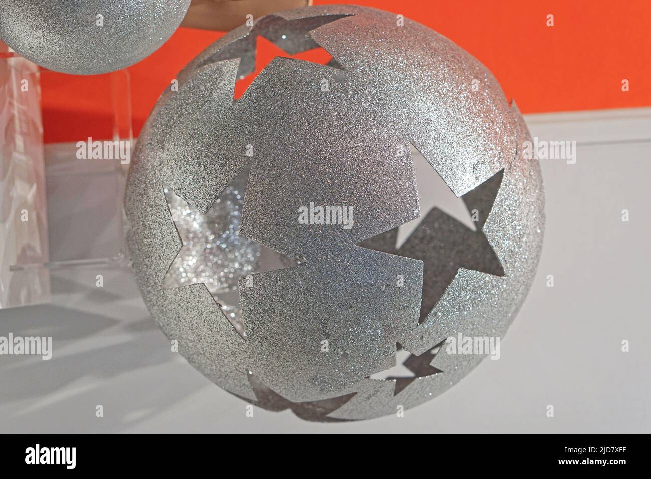 Silver glitter ball hi-res stock photography and images - Alamy