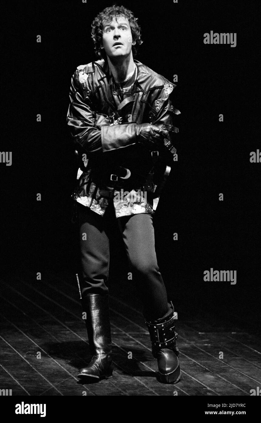Alan Howard (Richard III) in RICHARD III by Shakespeare at the Royal ...