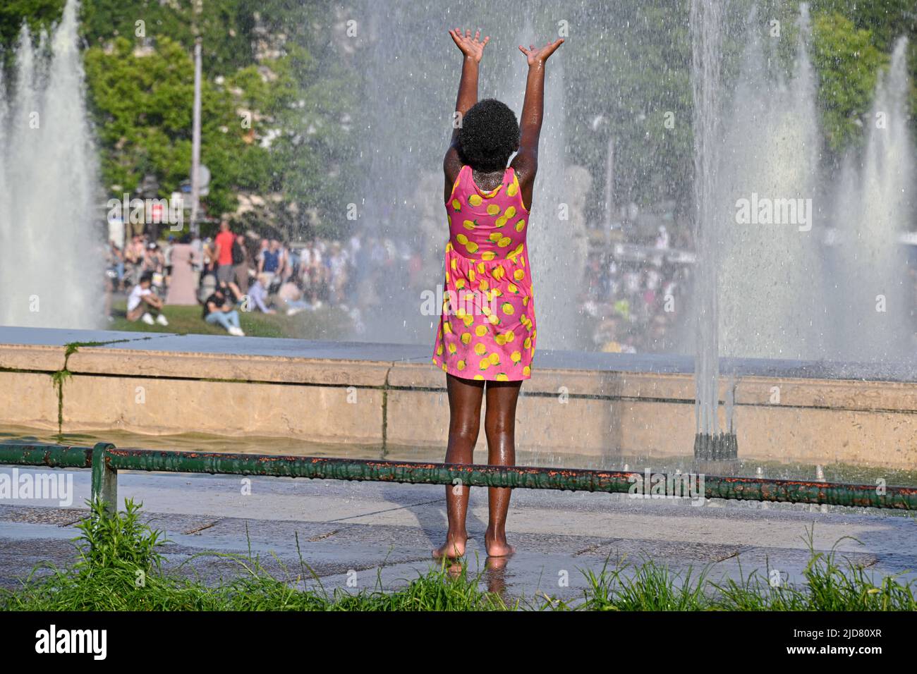 Atmosphere during the heat wave, at Trocadero in Paris, France, on June ...