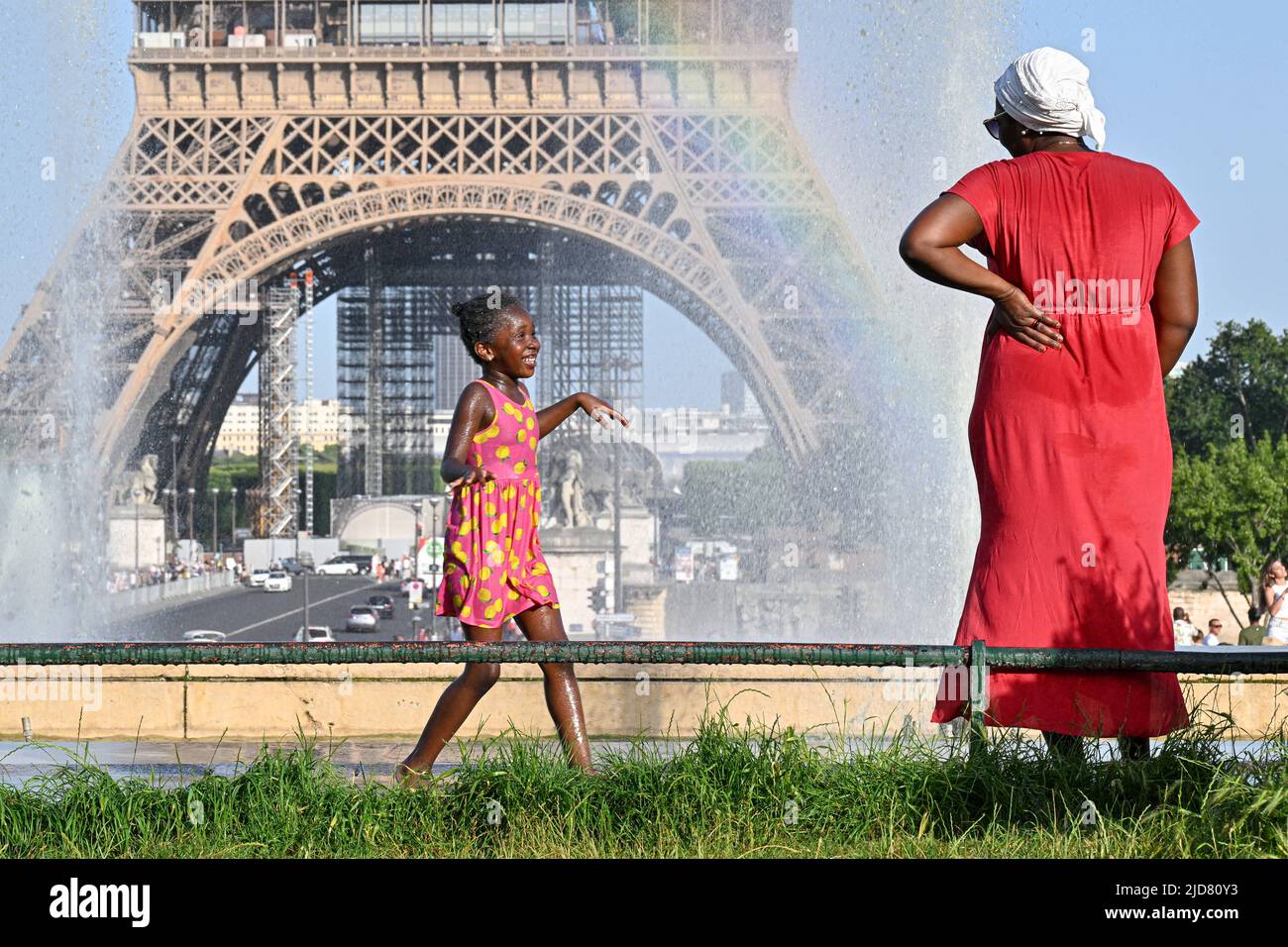 Atmosphere during the heat wave, at Trocadero in Paris, France, on June ...