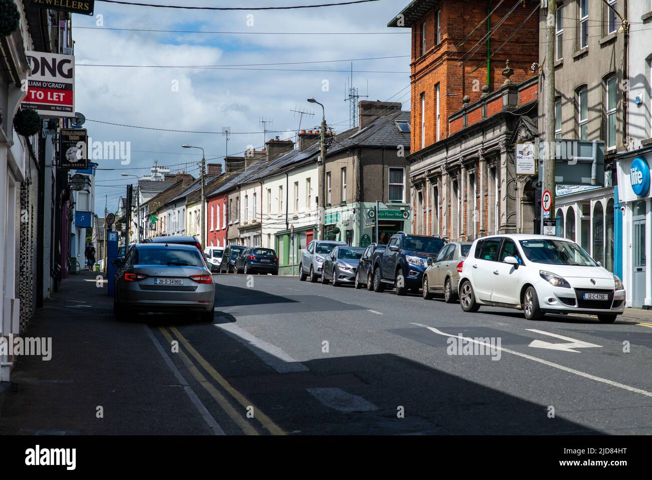 Tipperary Town is nestled in the superb and scenic surroundings of the ...