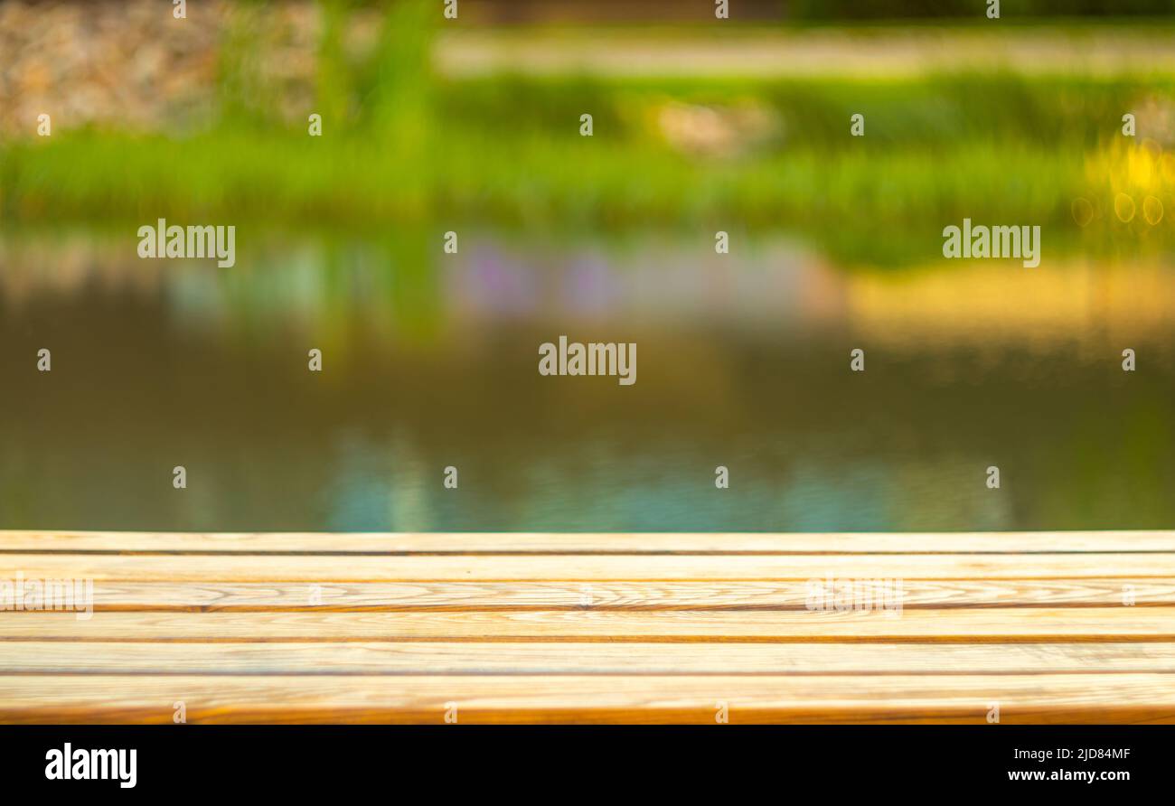 Shiny table hi-res stock photography and images - Alamy