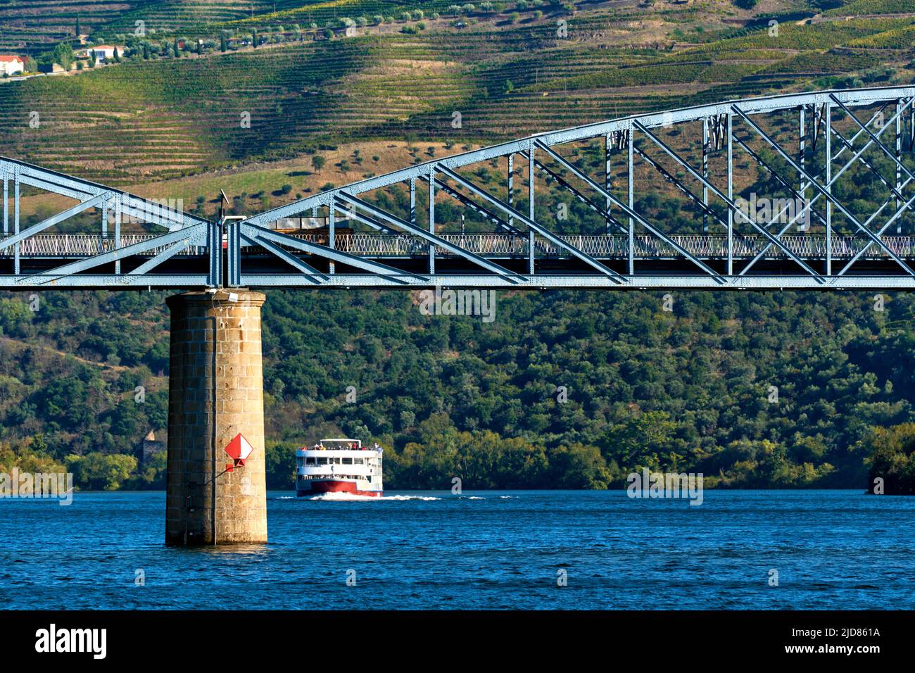Pinhao bridge portugal hi-res stock photography and images - Alamy