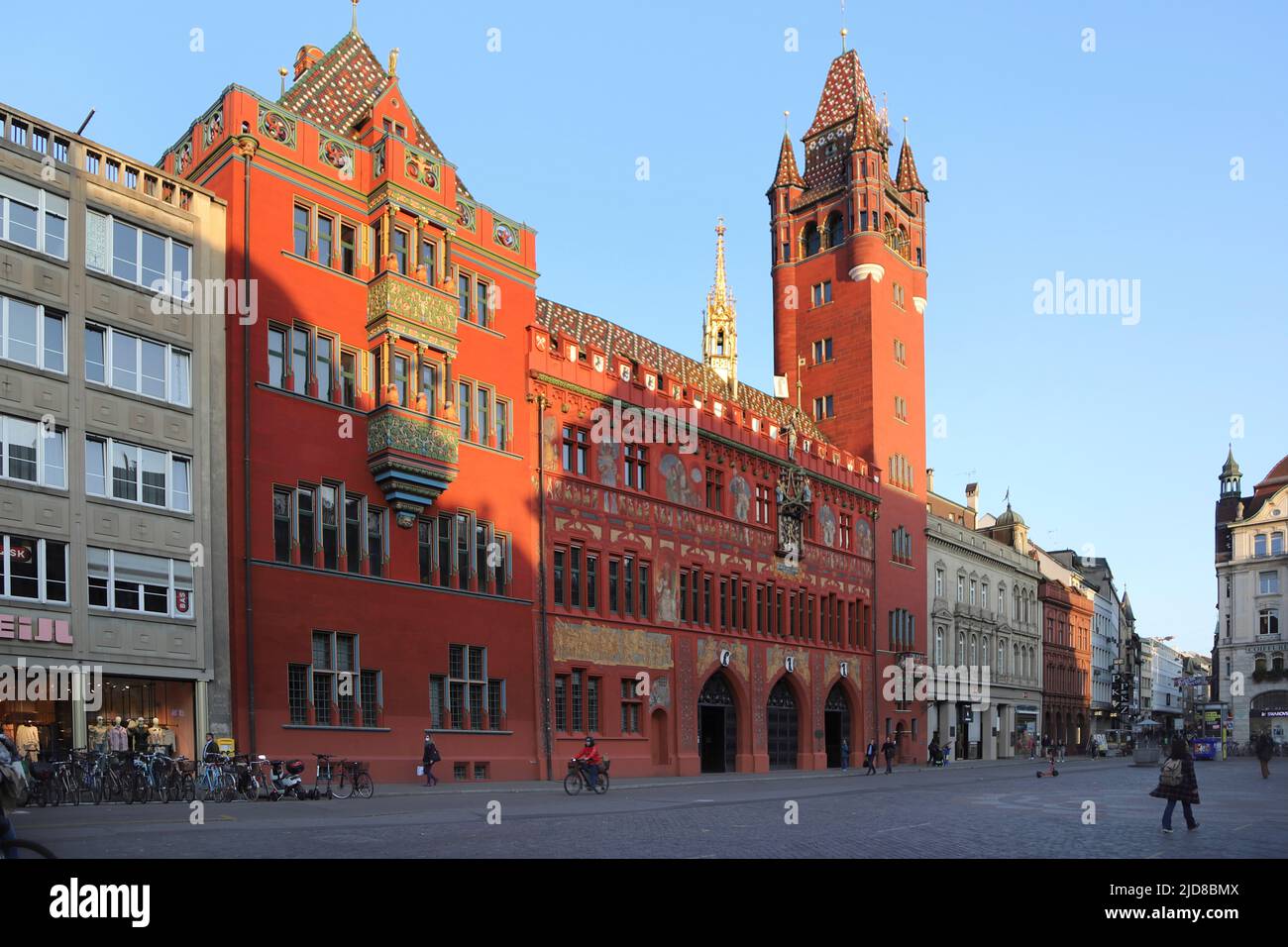 Basel marketplace town hall Stock Photo - Alamy