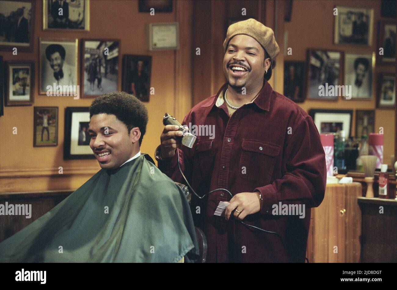ICE CUBE, BARBERSHOP, 2002 Stock Photo - Alamy