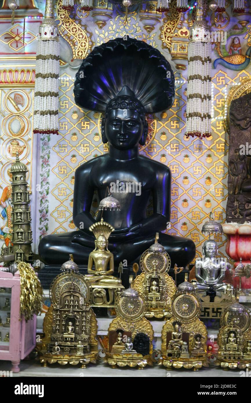 Vimala temple hi-res stock photography and images - Alamy