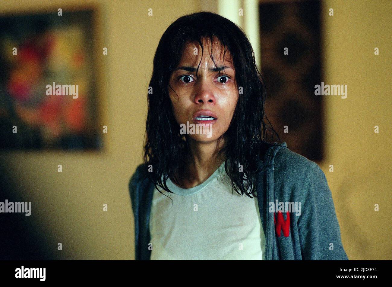 HALLE BERRY, GOTHIKA, 2003 Stock Photo - Alamy