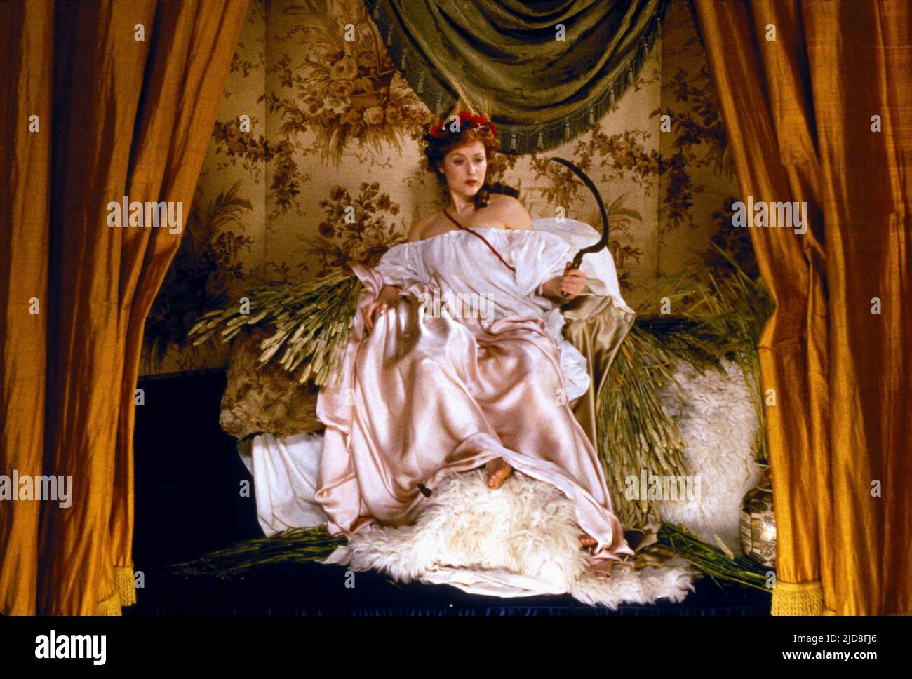 GILLIAN ANDERSON, THE HOUSE OF MIRTH, 2000 Stock Photo - Alamy