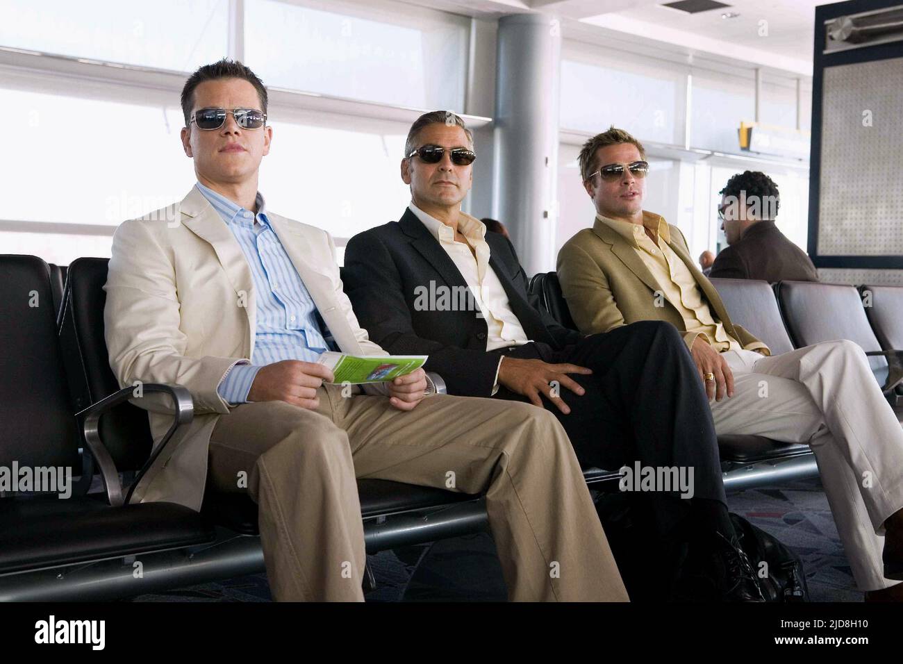 The Cast Of Ocean's 13 (left To Right) Matt Damon, Ellen, 59% OFF