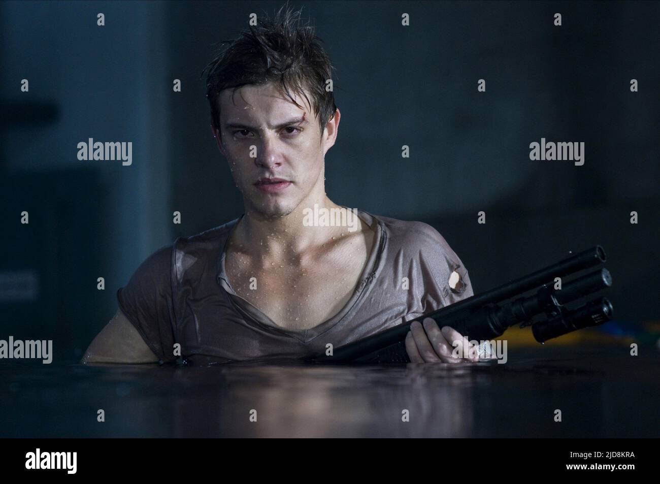 Xavier Samuel And Phoebe Tonkin