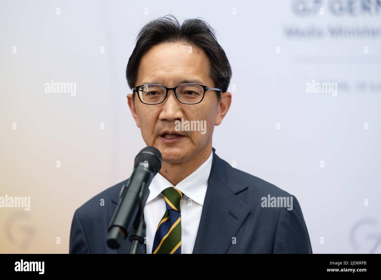 Bonn, Germany. 19th June, 2022. Yuji Sasaki, Vice-Minister for Policy ...
