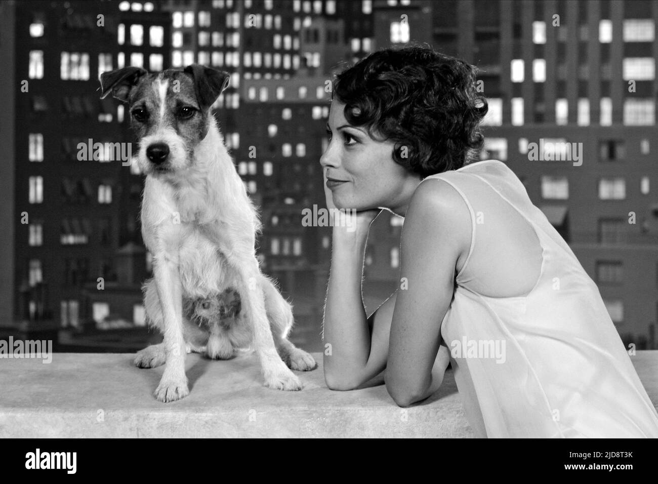 The artist film berenice bejo hi-res stock photography and images - Alamy
