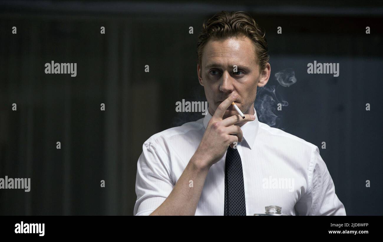 TOM HIDDLESTON, HIGH-RISE, 2015 Stock Photo - Alamy