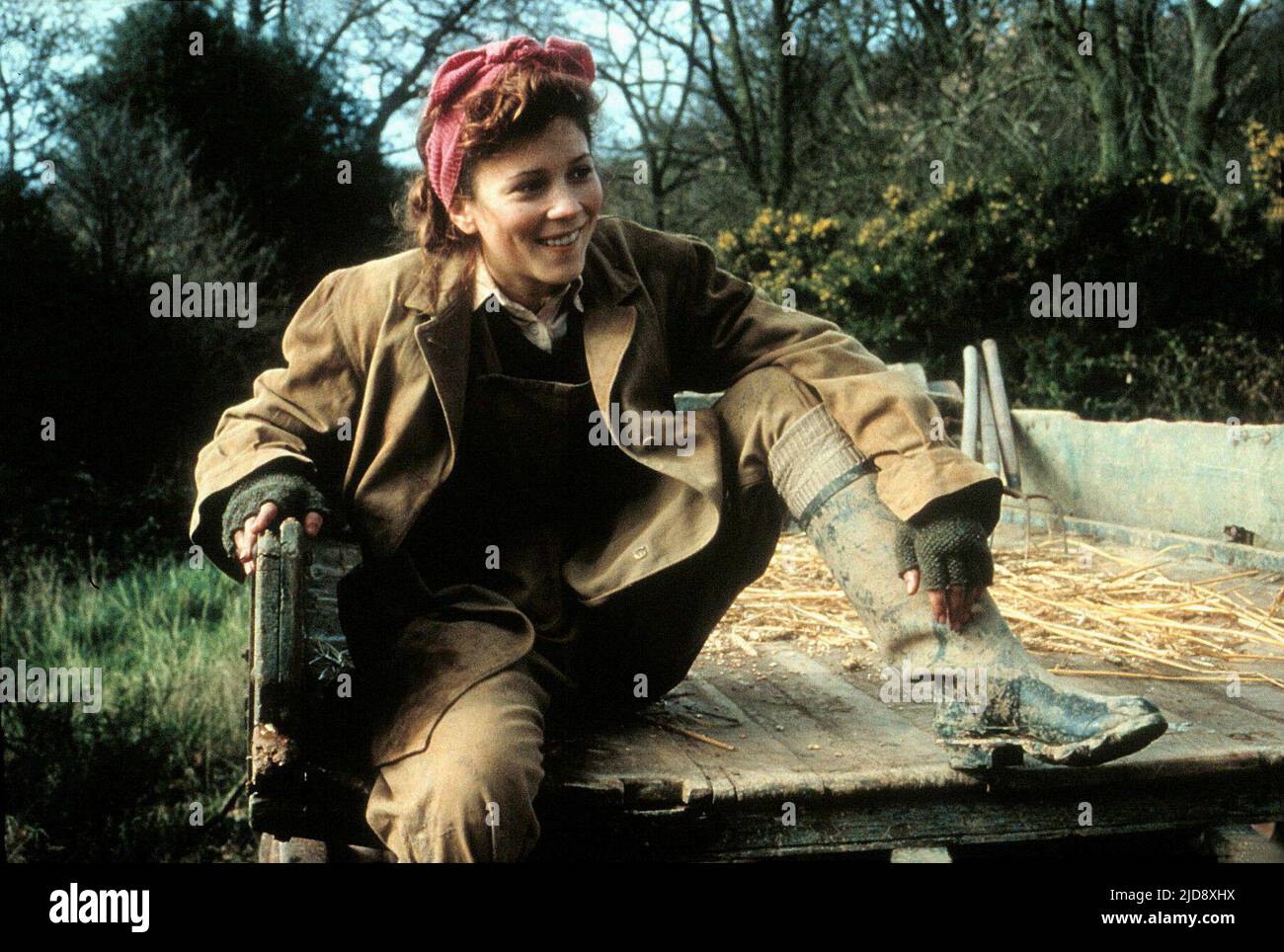 Land girls hi-res stock photography and images - Alamy