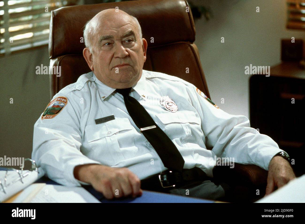 Ed asner hi-res stock photography and images - Alamy