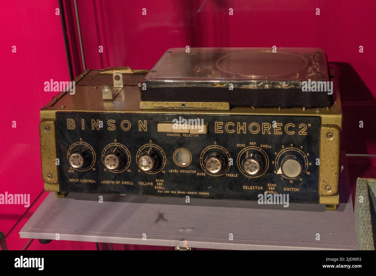 Echorec hi-res stock photography and images - Alamy