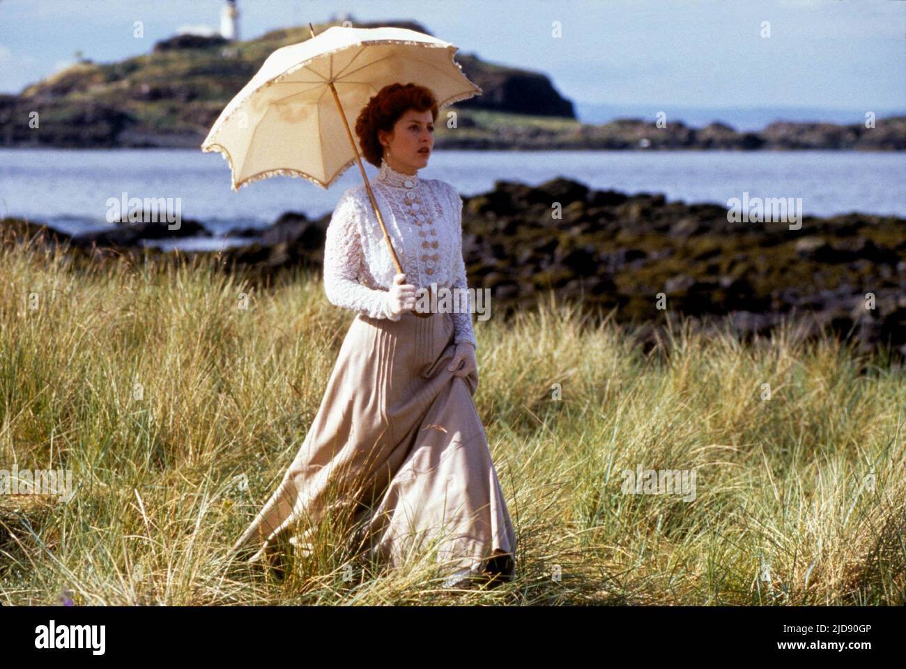 GILLIAN ANDERSON, THE HOUSE OF MIRTH, 2000 Stock Photo - Alamy