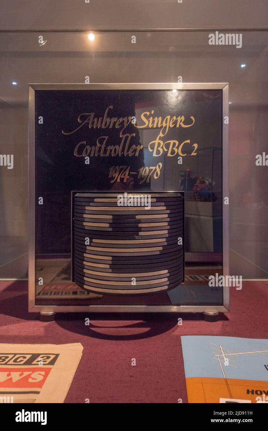 The BBC2 logo generator, which created the on-screen ident that ...