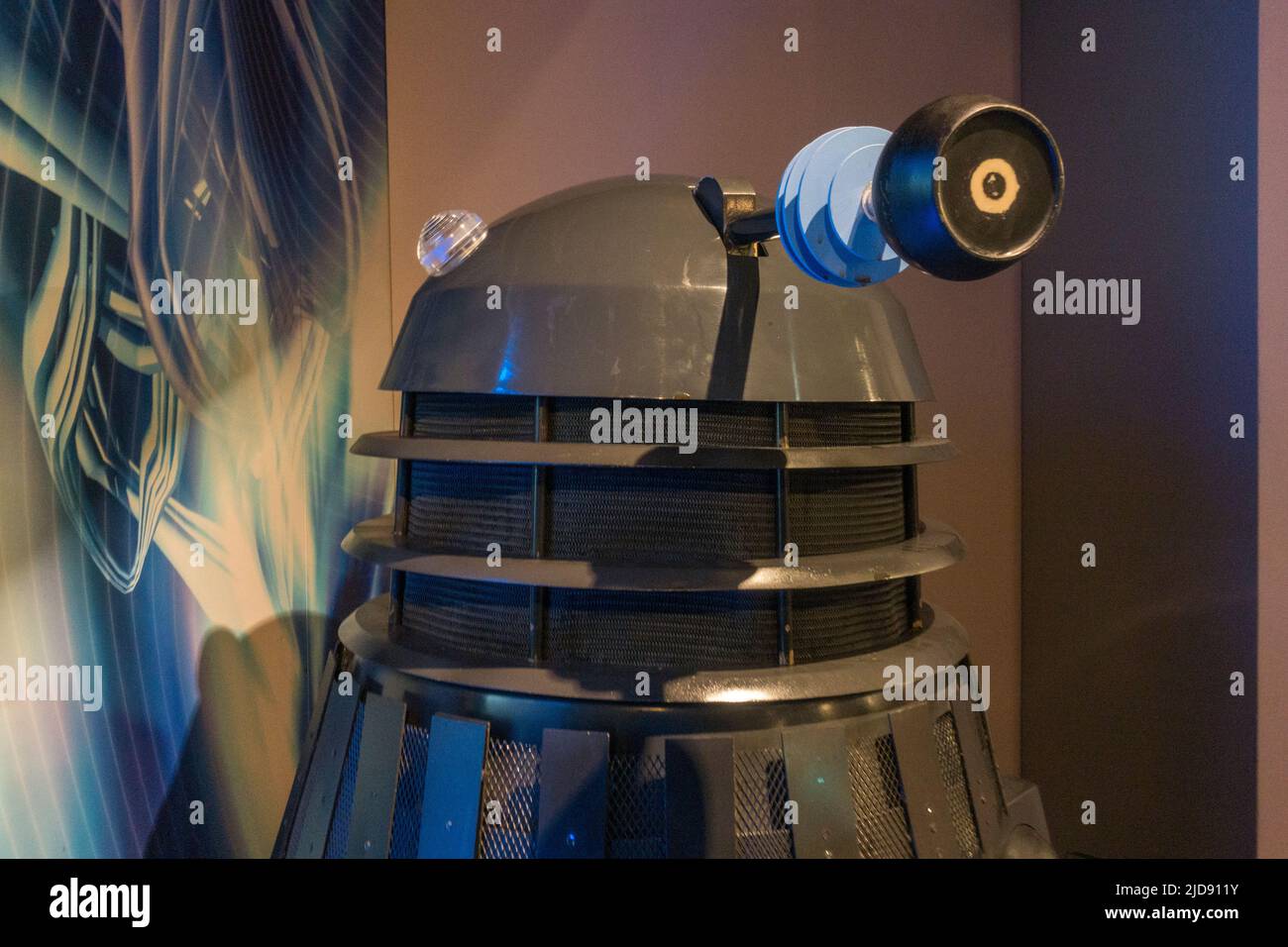 Full sized replica of a 1975 Dalek as seen on Dr Who (with Tom Baker ...