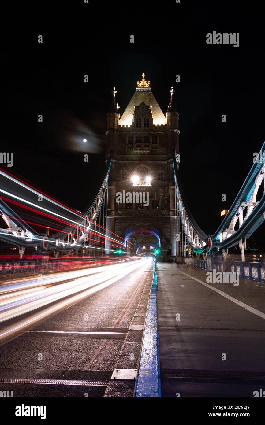 Tower Bridge at night Stock Photo - Alamy