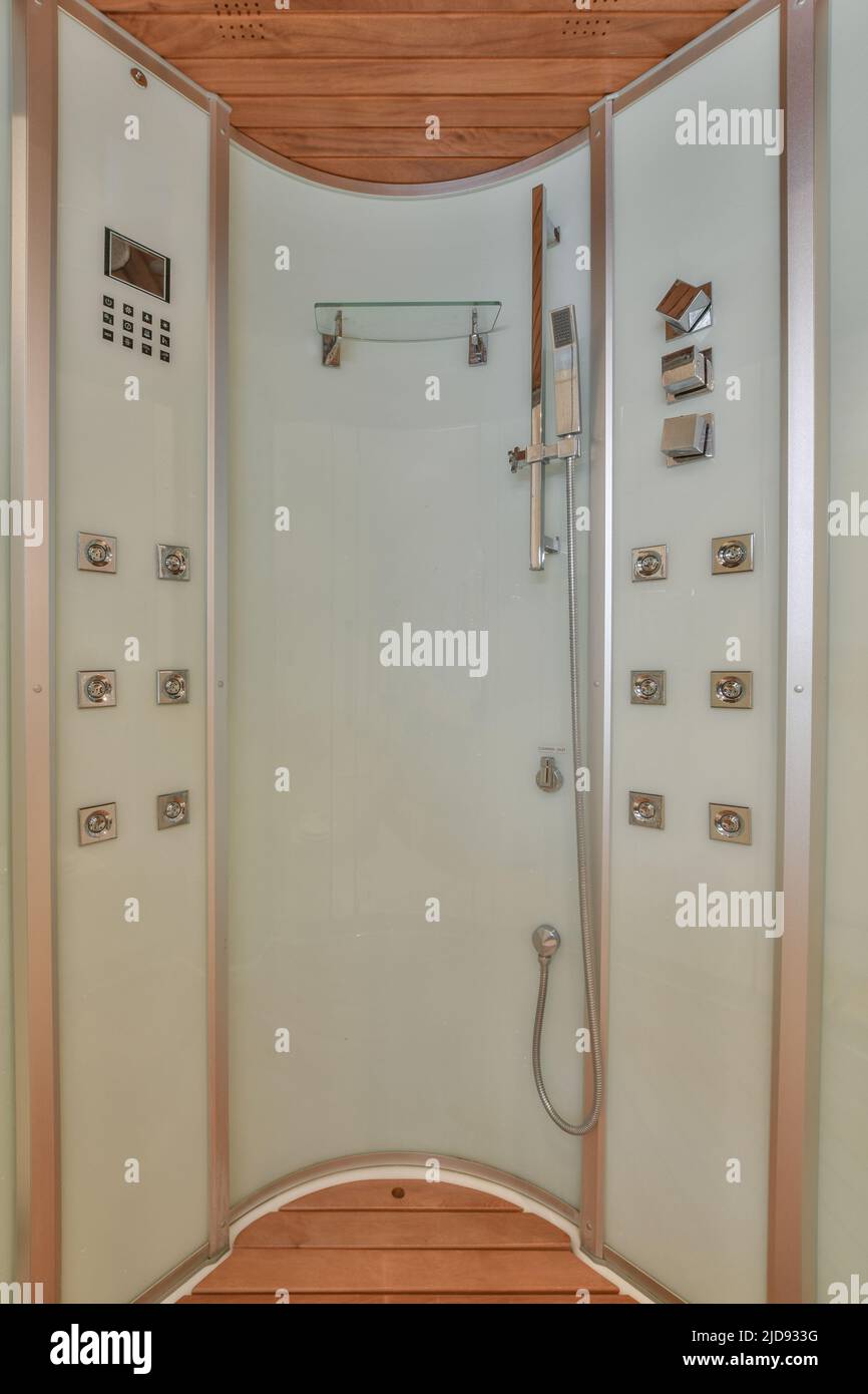 Bright minimalistic bathroom with modern design Stock Photo - Alamy