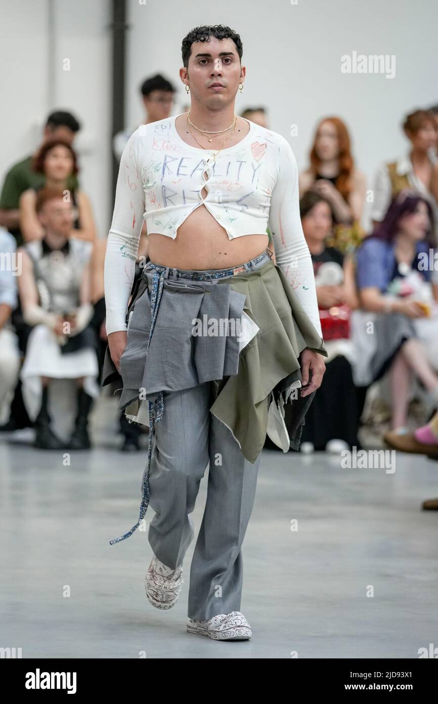 Simon cracker fashion week hi-res stock photography and images - Alamy