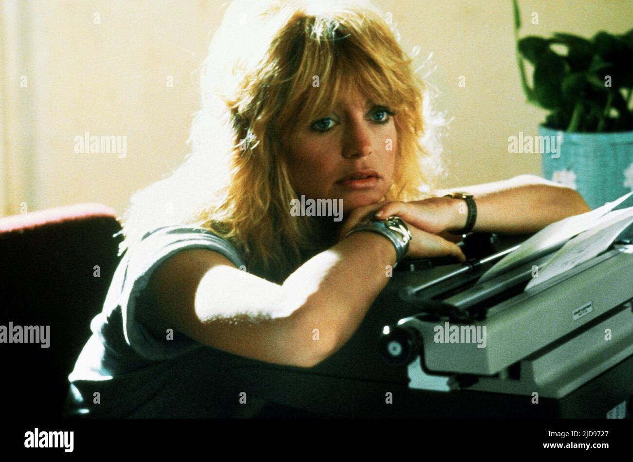 GOLDIE HAWN, BEST FRIENDS, 1982 Stock Photo - Alamy