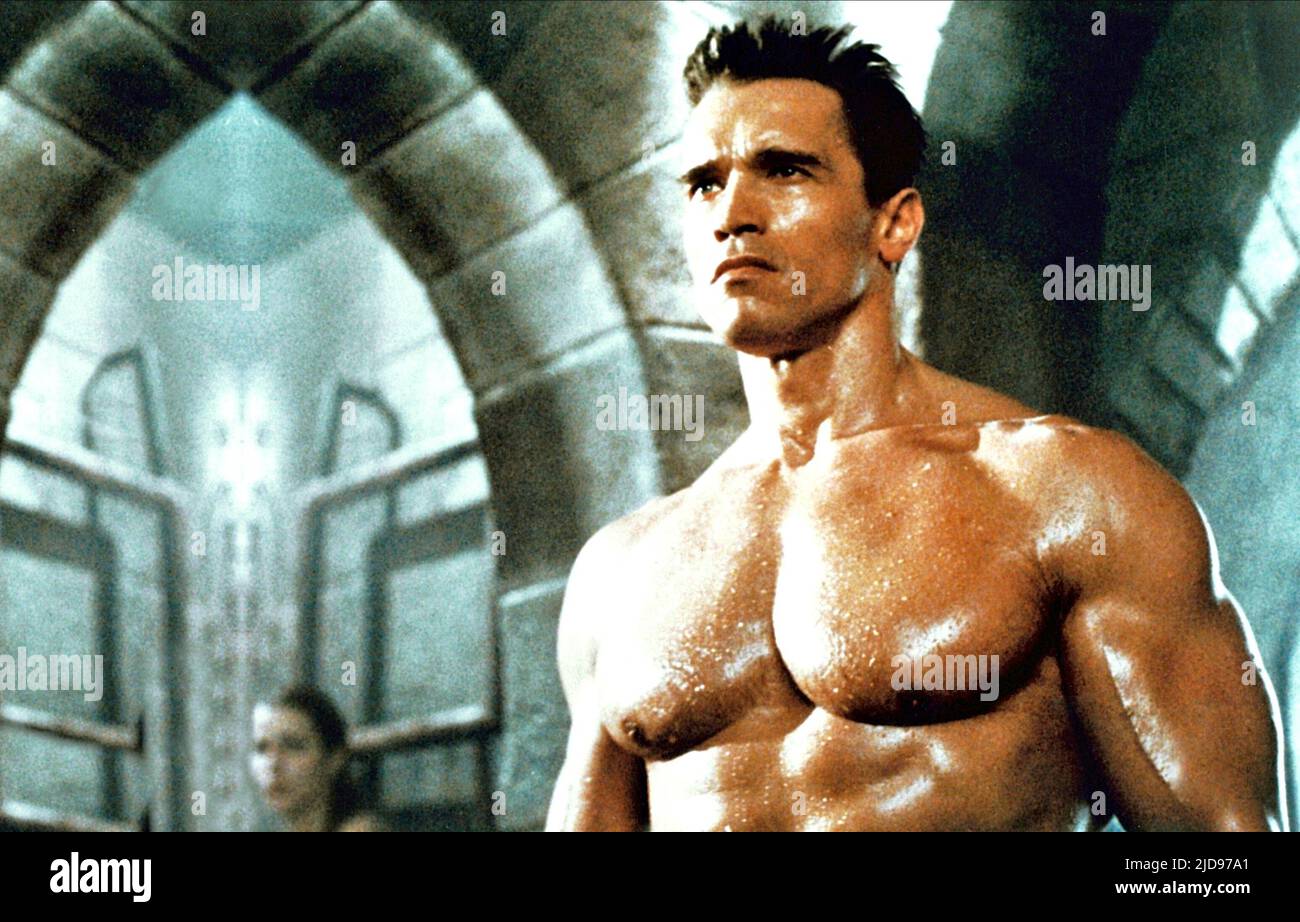 ARNOLD SCHWARZENEGGER, RED HEAT, 1988 Stock Photo - Alamy