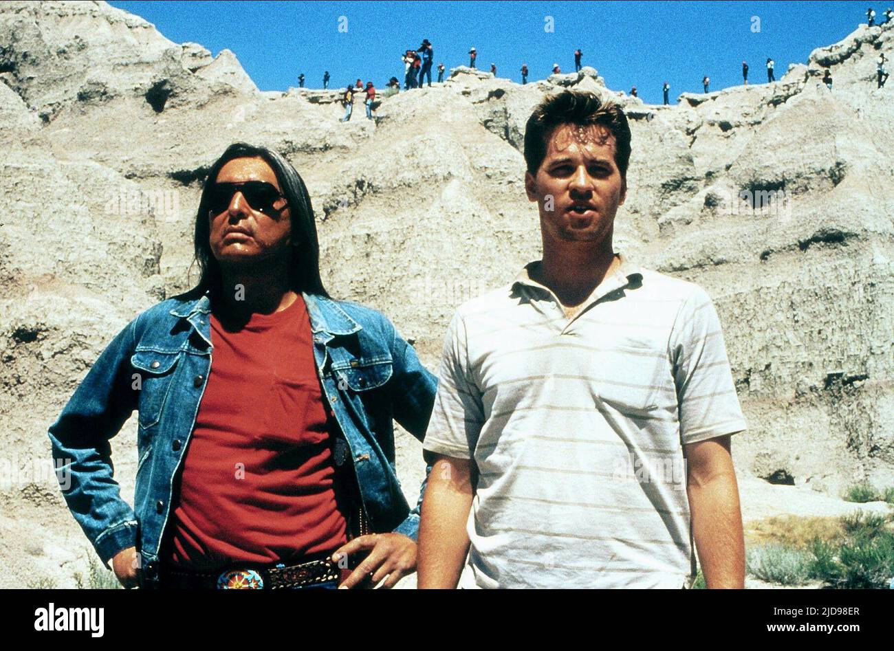 GREENE,KILMER, THUNDERHEART, 1992 Stock Photo - Alamy