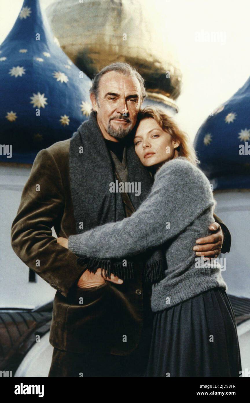 Michelle pfeiffer 1990 hi-res stock photography and images - Alamy