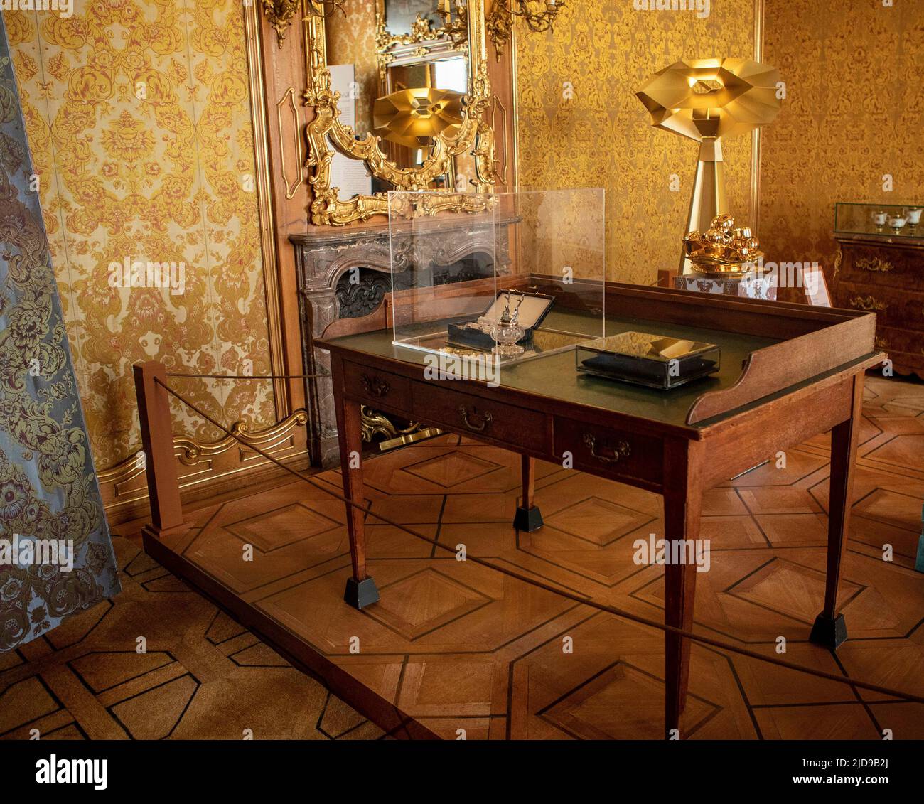 Dutch constitution hi-res stock photography and images - Alamy