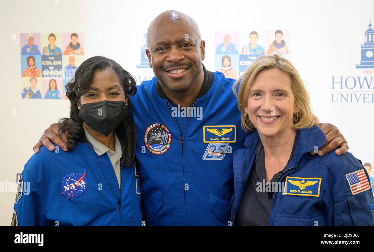 NASA astronaut Stephanie Wilson, left, and former NASA astronauts ...