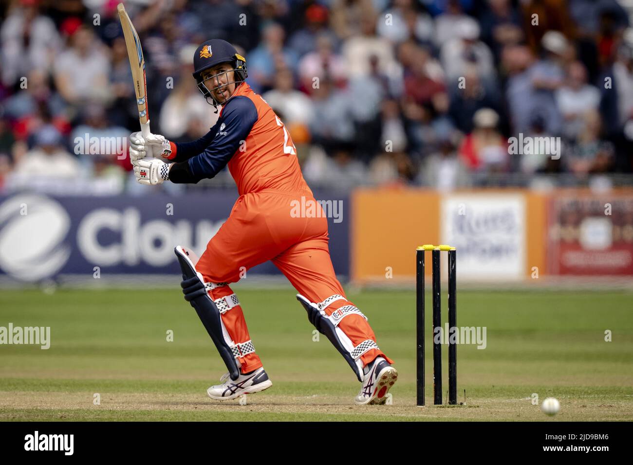 AMSTELVEEN - Tom Cooper of the Netherlands in action against England ...
