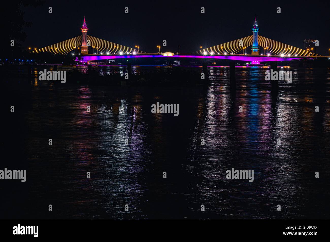 Suspension tensile structure Bridge Lighting Colorful and Bewitching ...