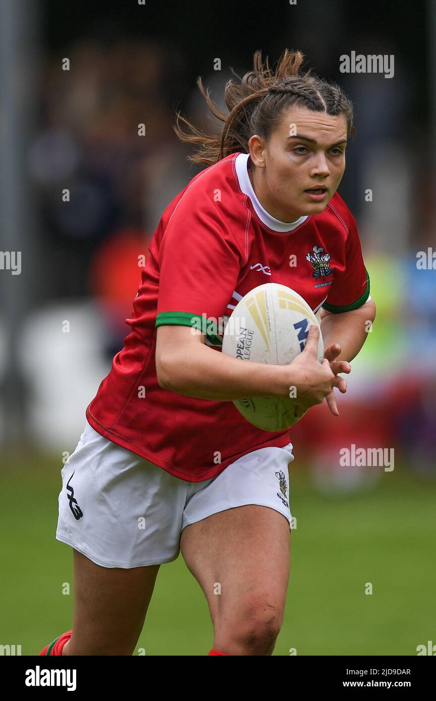 Bryonie King of Wales RL,in action during the game Stock Photo - Alamy