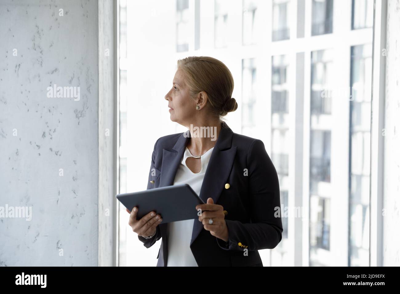 Serious woman senior staring at you hi-res stock photography and images ...