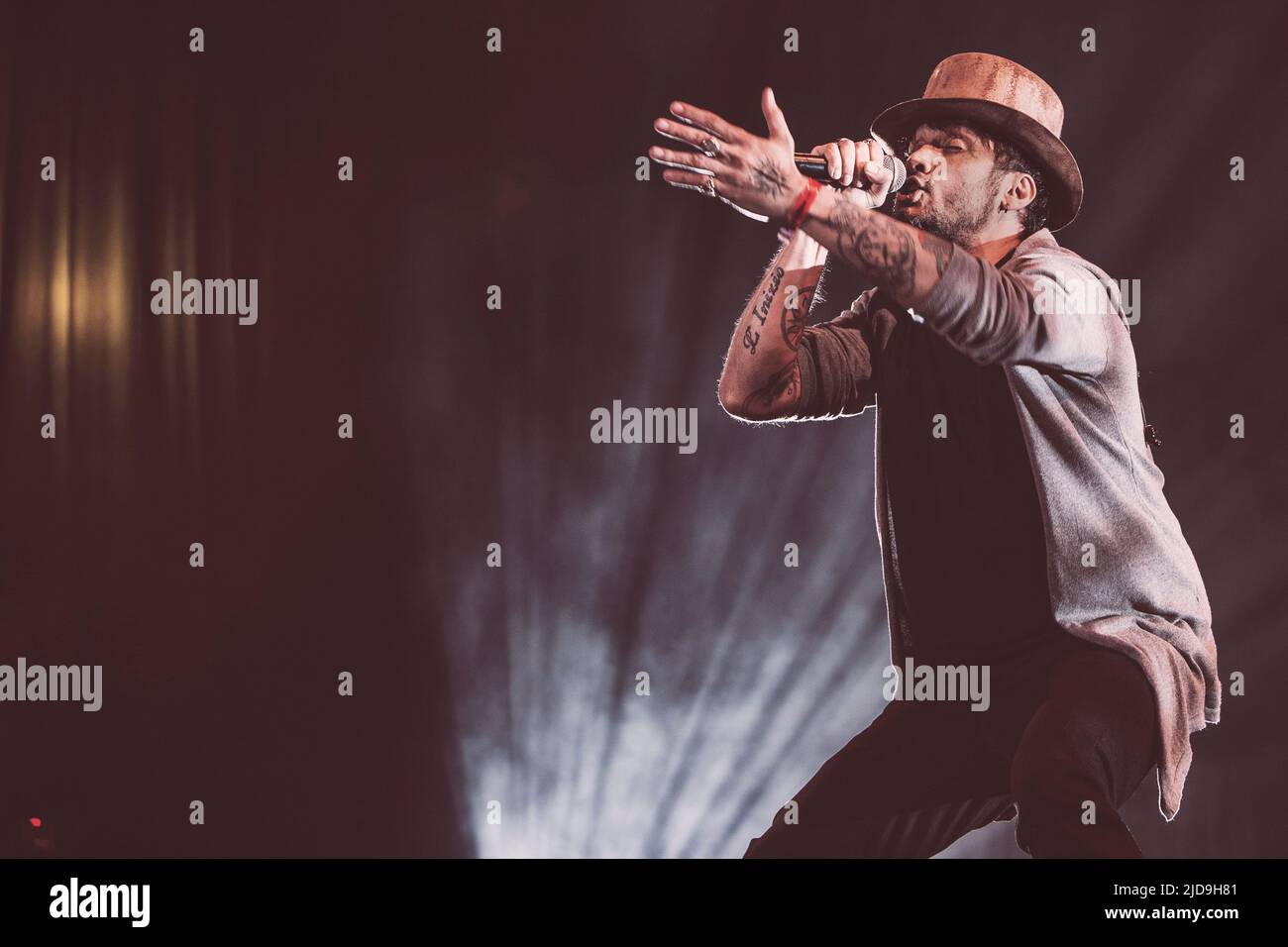 Fabrizio moro hi-res stock photography and images - Alamy
