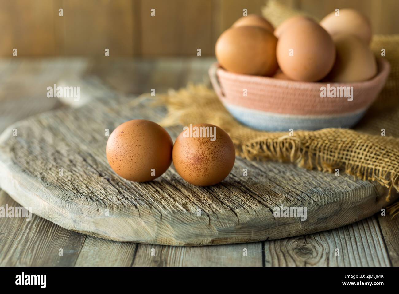 Whole eggs hi-res stock photography and images - Alamy