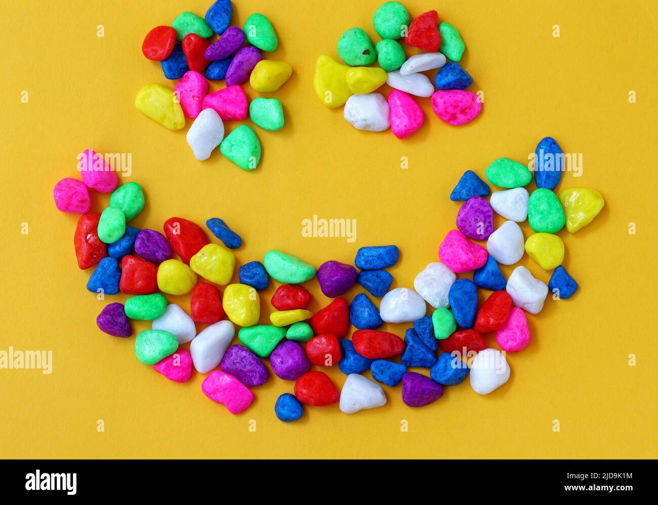 Painted pebbles hi-res stock photography and images - Alamy